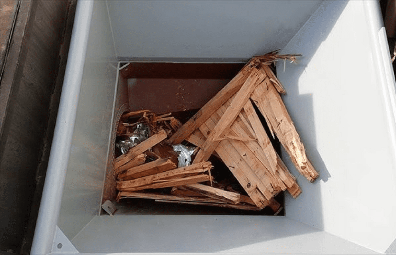 Direct feeding Industrial Wood and plastic Pallet Shredder | Shredall